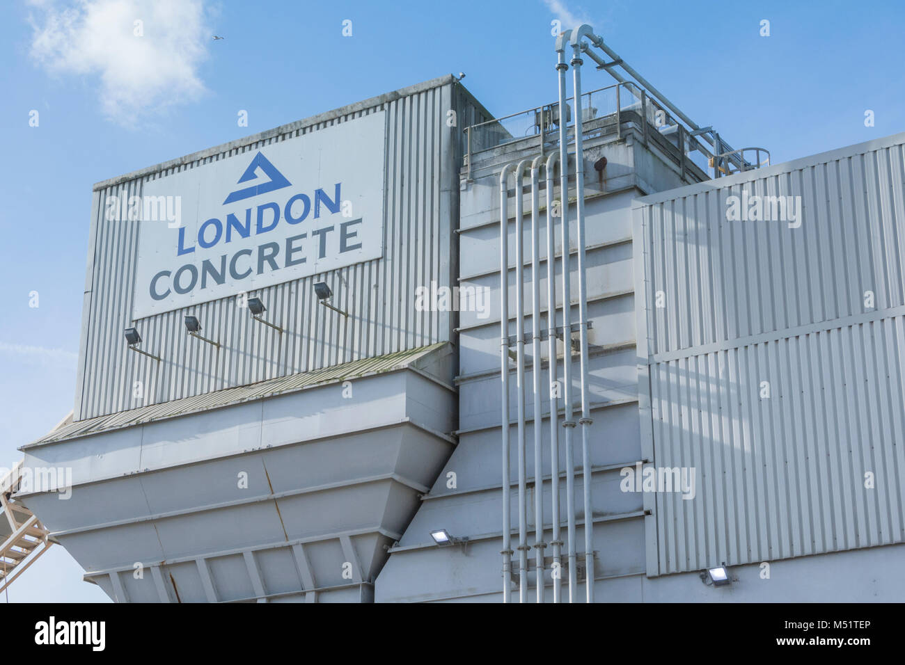 London Concrete, Transport Avenue, Great West Road, Brentford, London ...