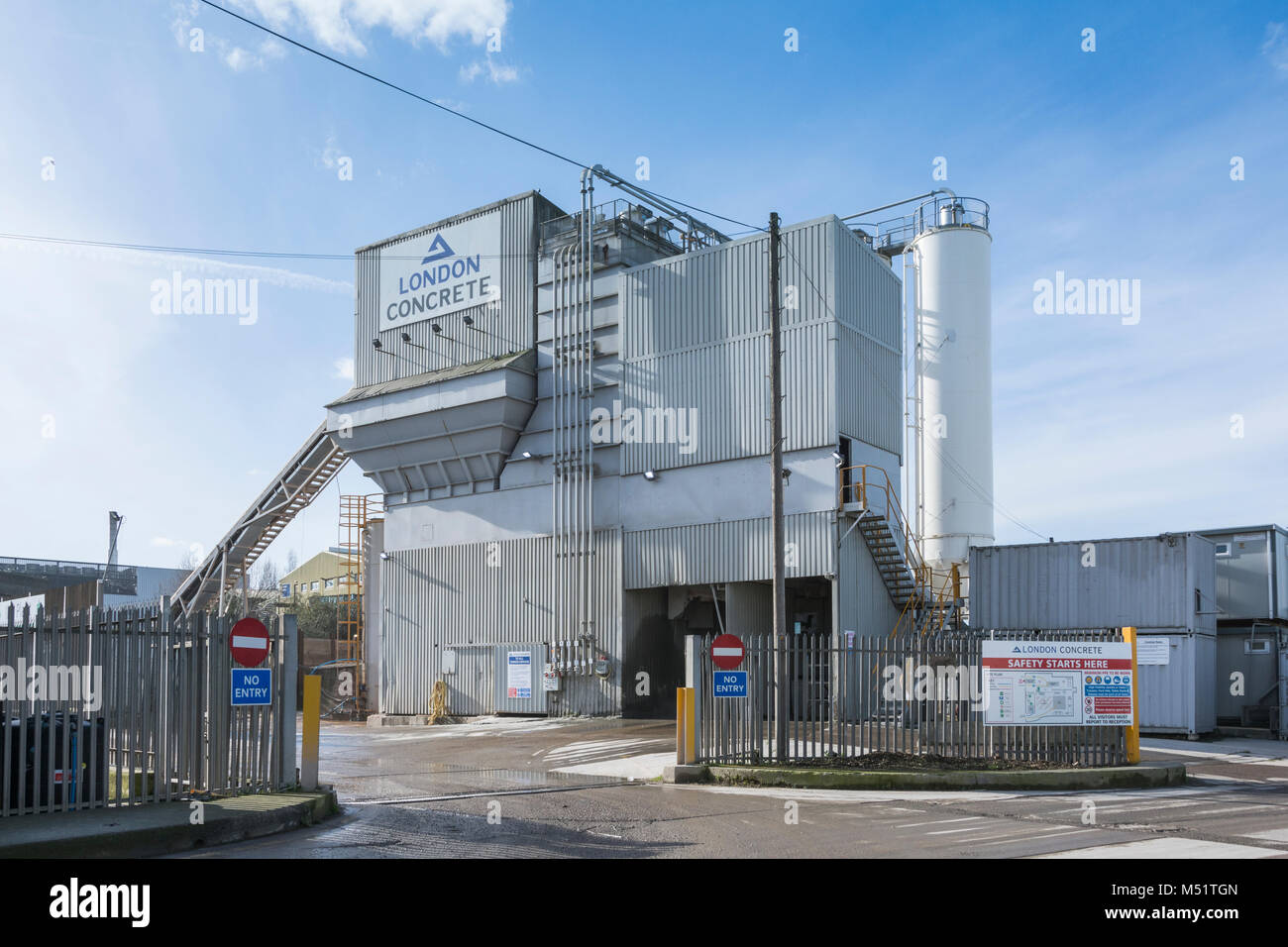 London Concrete, Transport Avenue, Great West Road, Brentford, London ...
