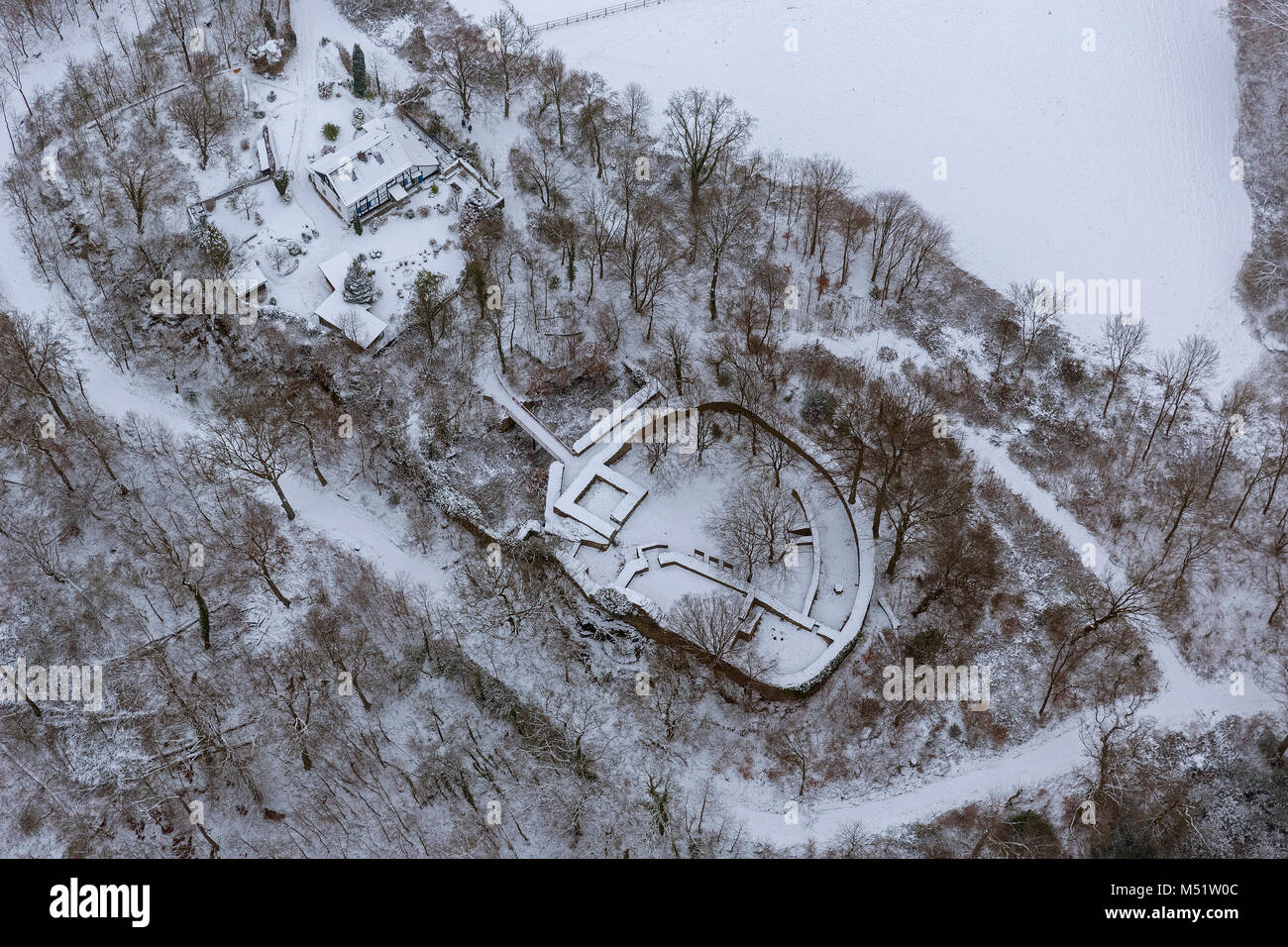 Aerial view, New Isenburg from the 13th century, the keep, on the ...