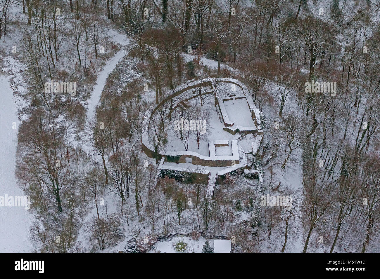 Aerial view, New Isenburg from the 13th century, the keep, on the ...