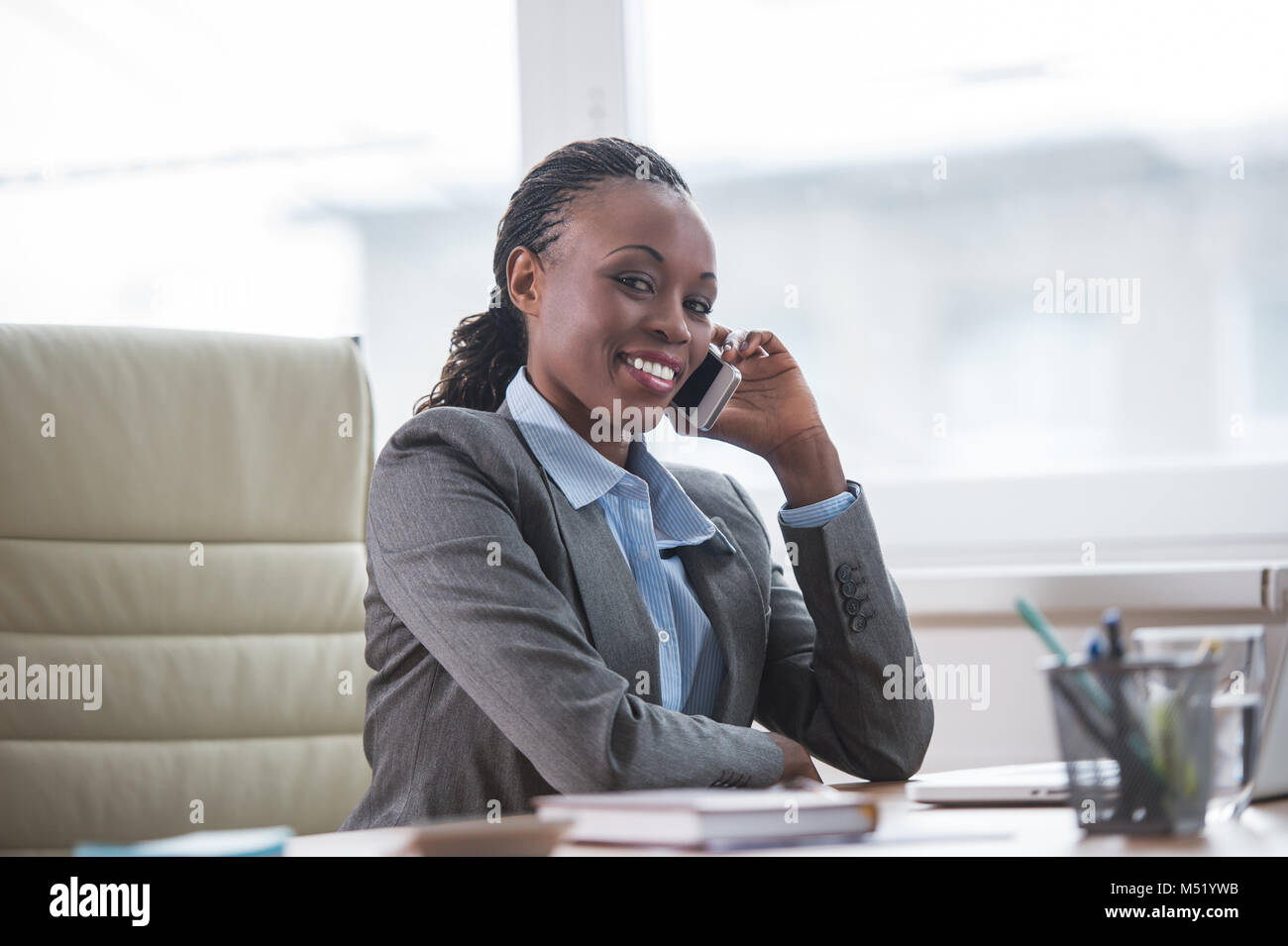 Understanding businessperson hi-res stock photography and images - Alamy
