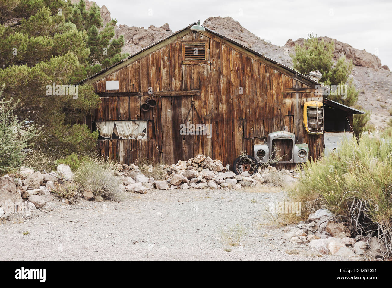 Old miner house hi-res stock photography and images - Alamy