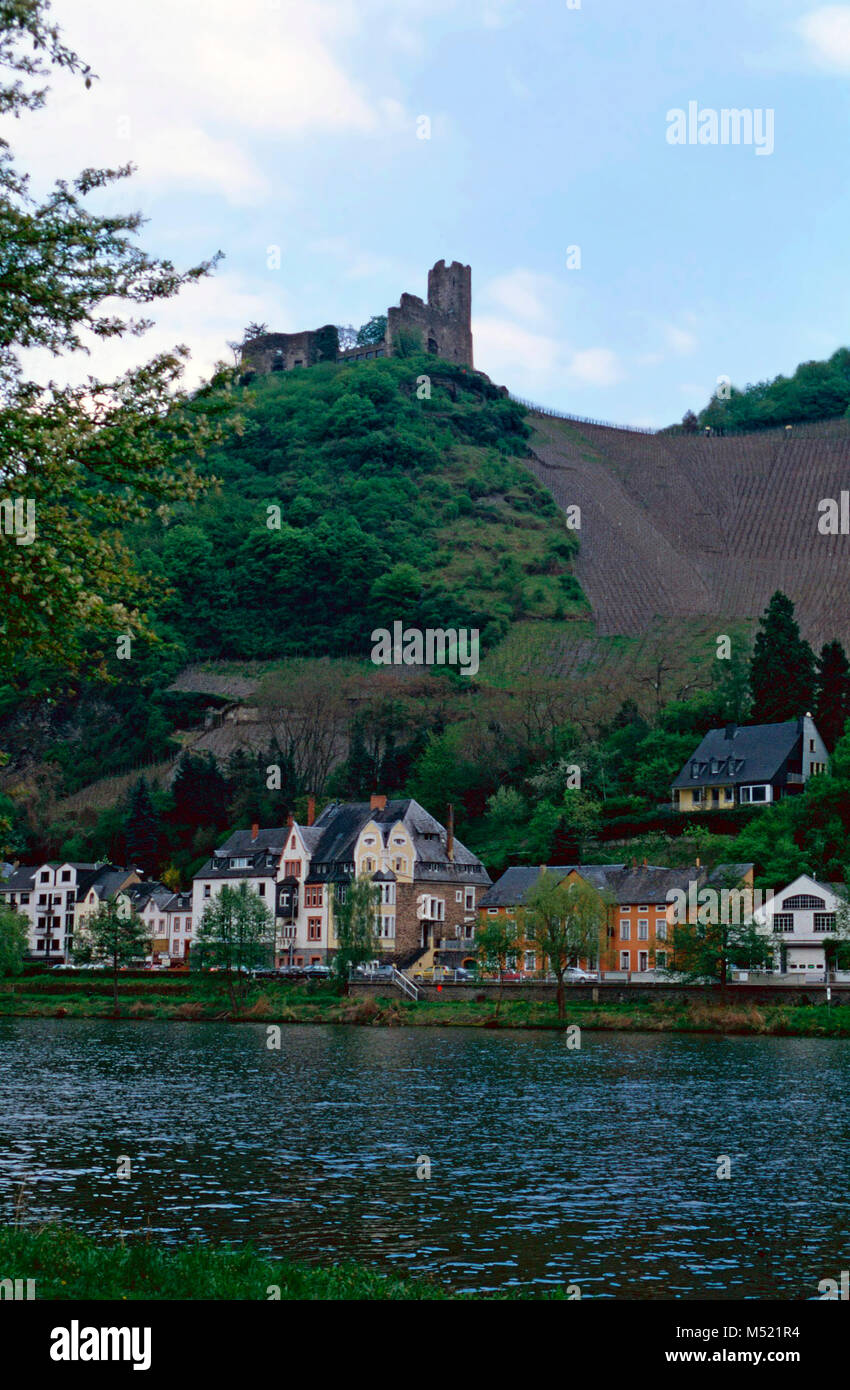 Landshut castle bernkastel kues rhineland palatinate germany hi-res ...