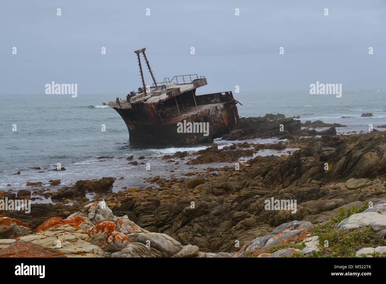 Agulhas shipwreck hi-res stock photography and images - Alamy