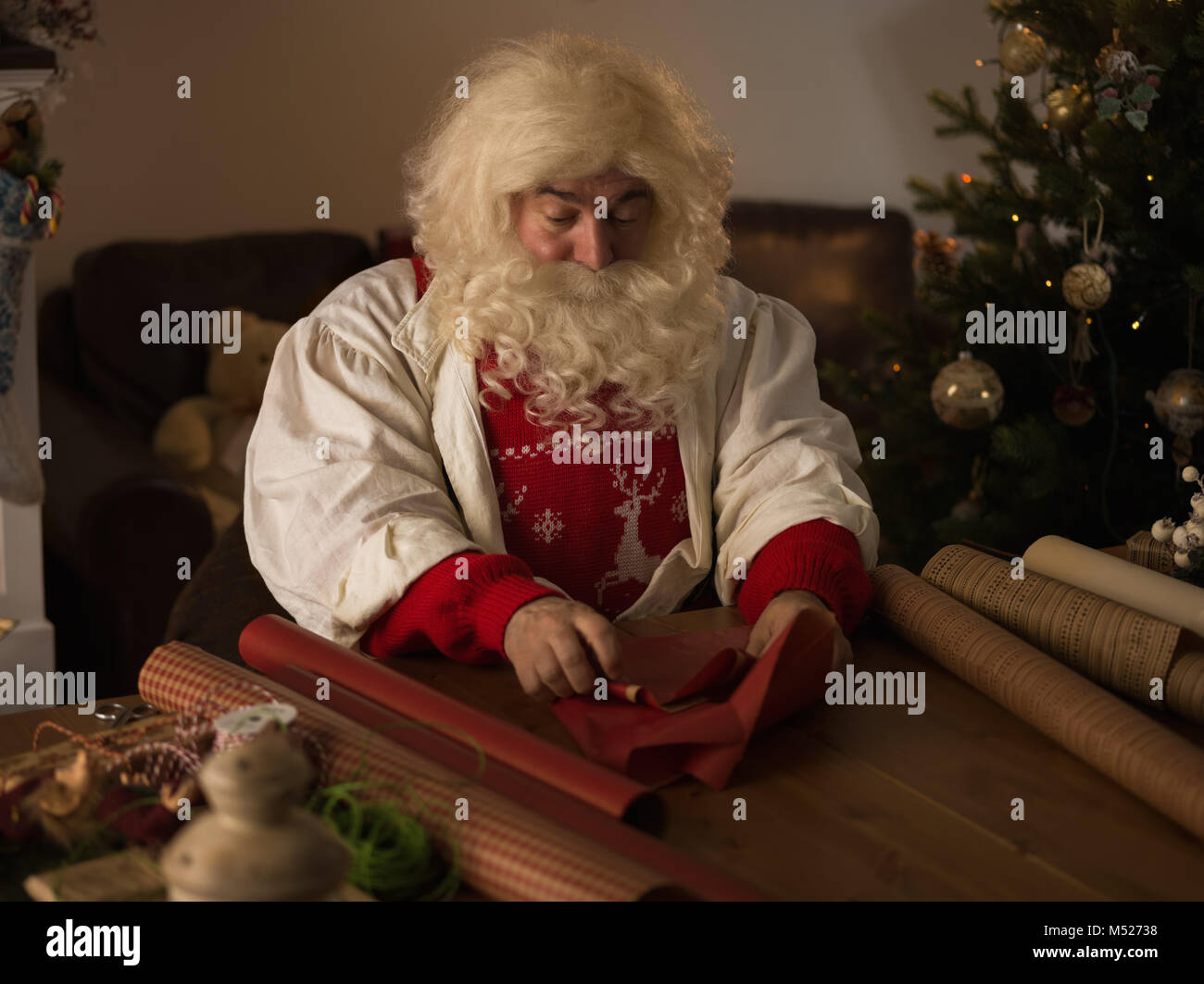 Eve ing hi-res stock photography and images - Alamy