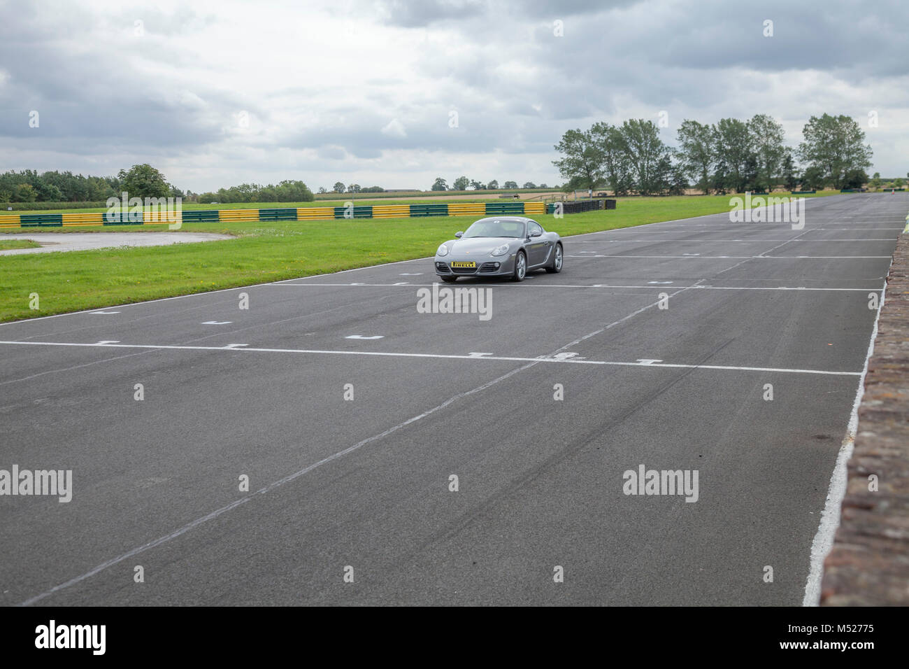 Circuit stock cars hi-res stock photography and images - Alamy