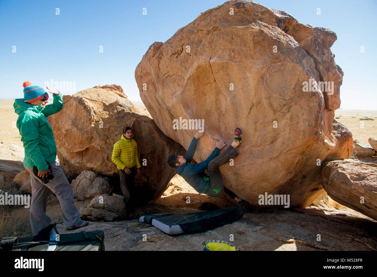 Climbing spitzkoppe hi-res stock photography and images - Alamy