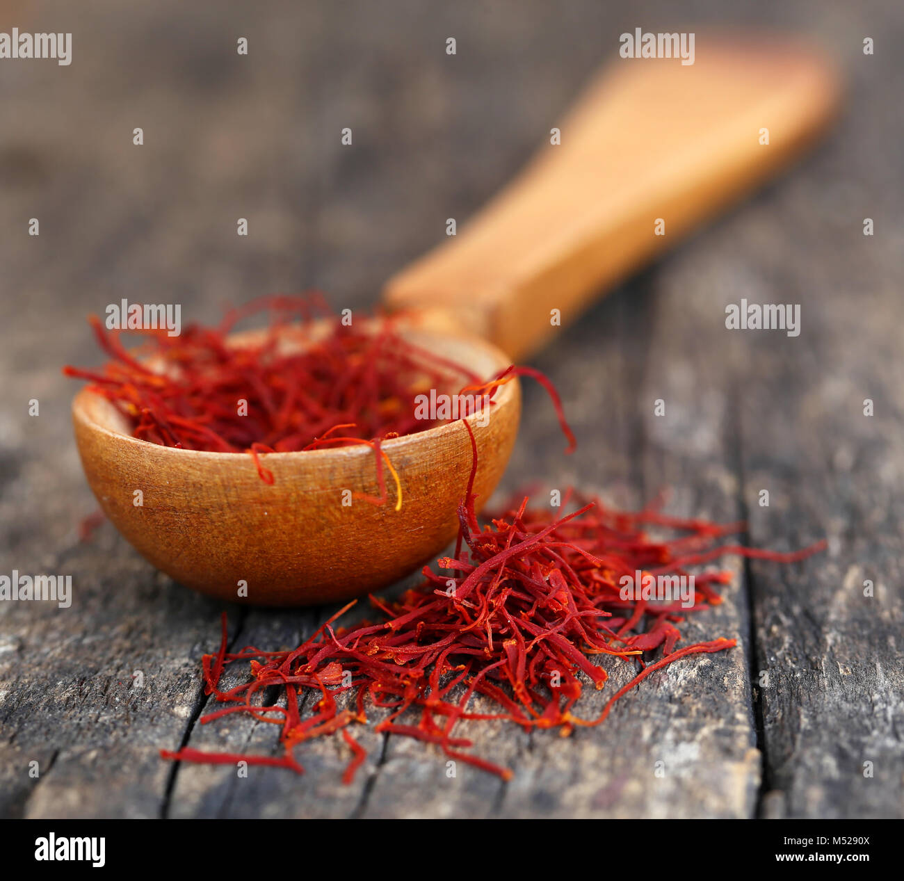 Closeup of Saffron on natural surface Stock Photo - Alamy