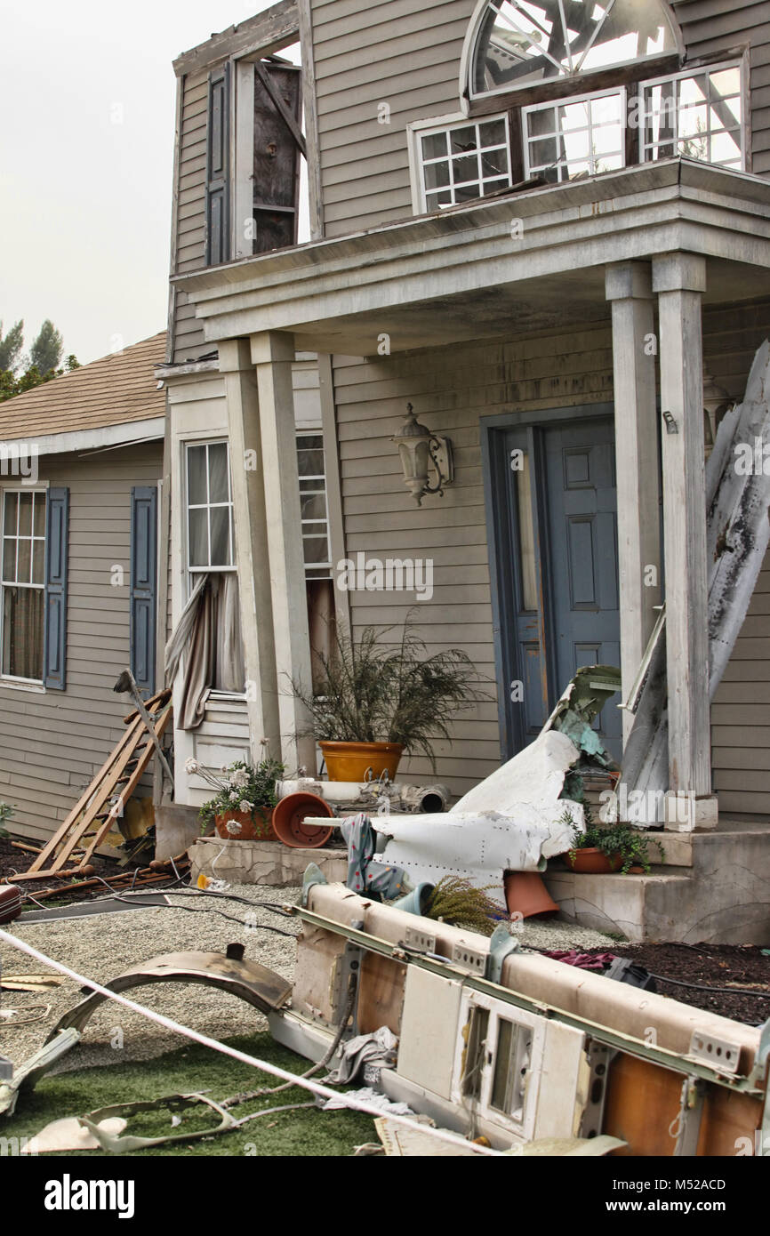 House damaged by disaster Stock Photo - Alamy