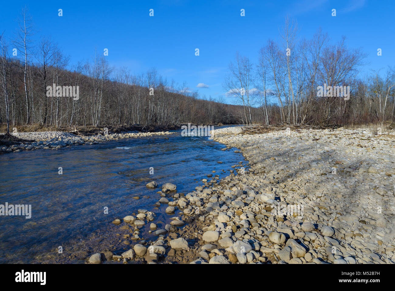 River flows through rocks hi-res stock photography and images - Alamy