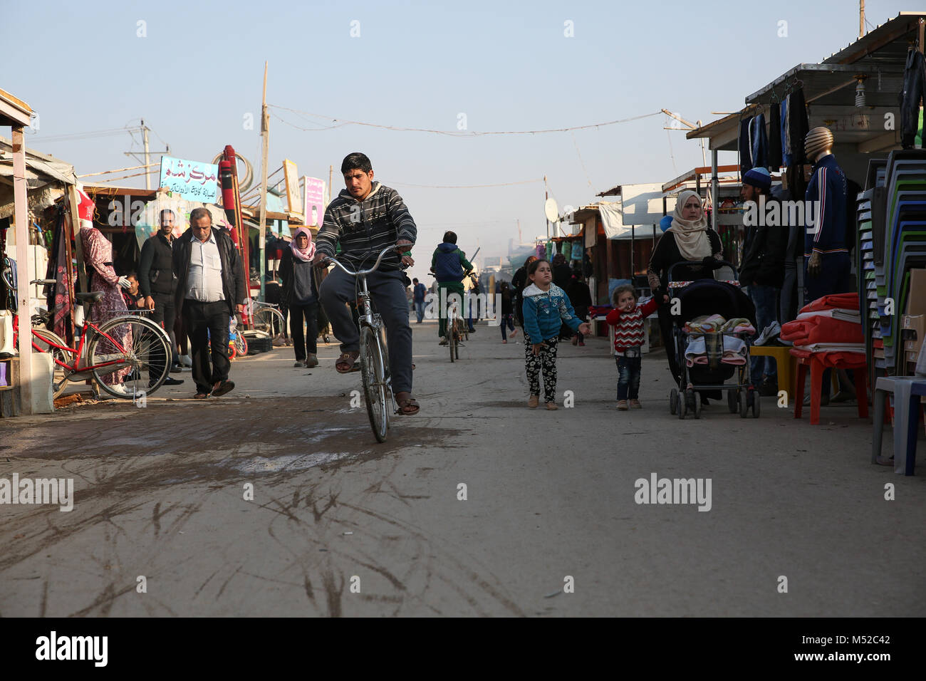 Zaatari jordan market hi-res stock photography and images - Alamy