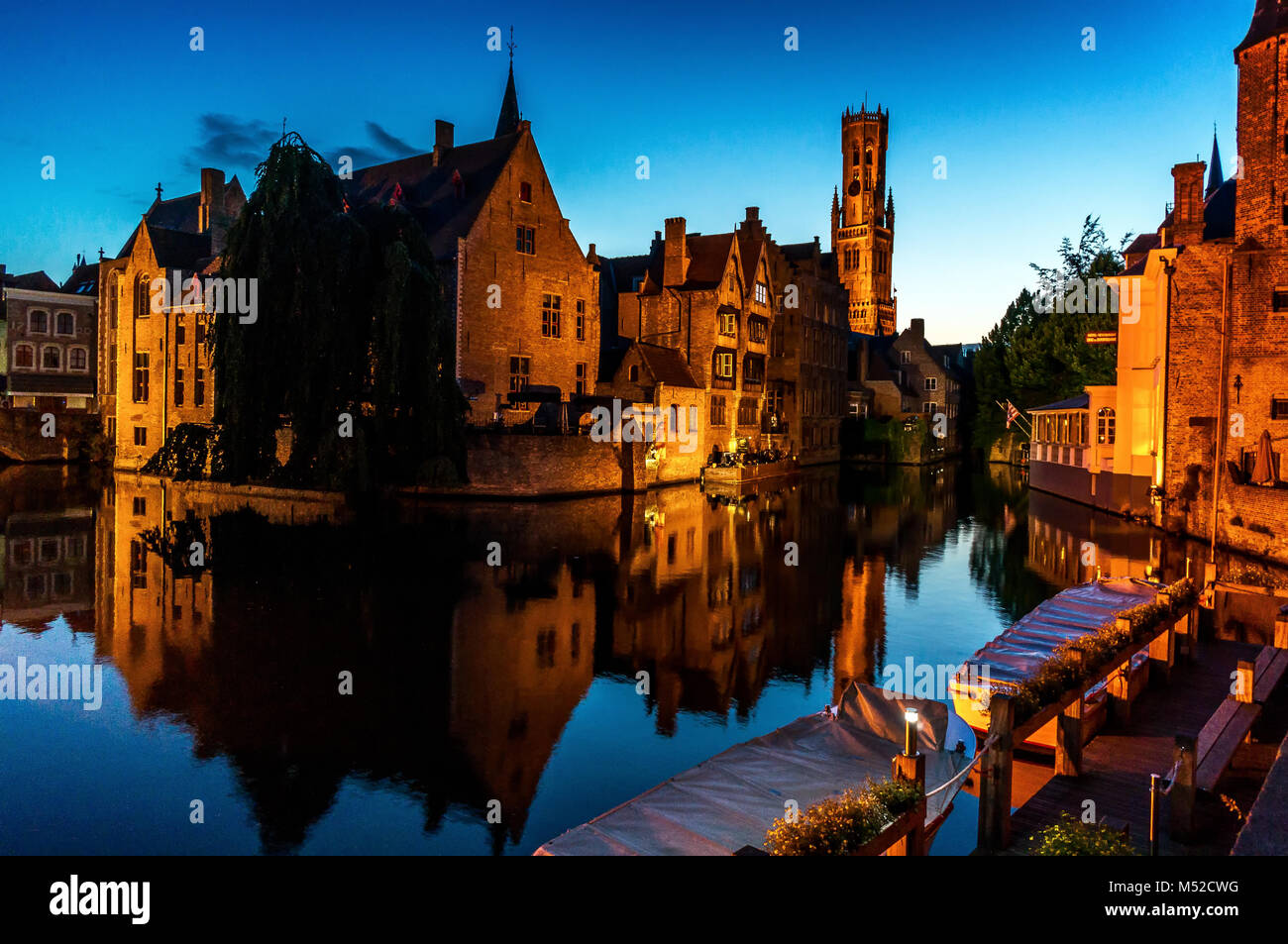 Architecture bruge hi-res stock photography and images - Alamy
