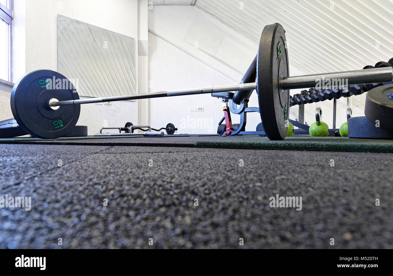 Empty gym hi-res stock photography and images - Alamy