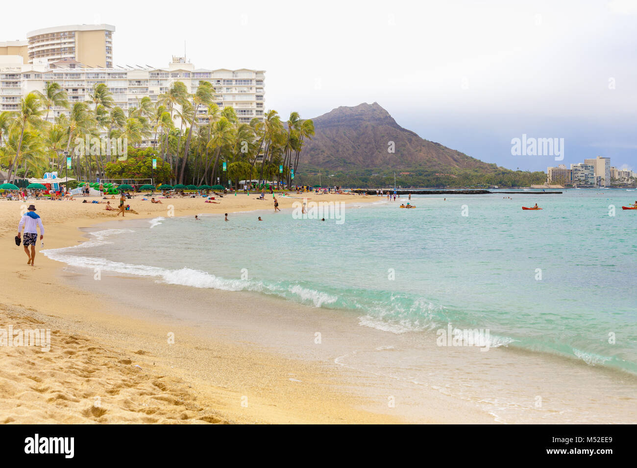 hawaii oahu honululu waikiki beach diamond head Stock Photo - Alamy
