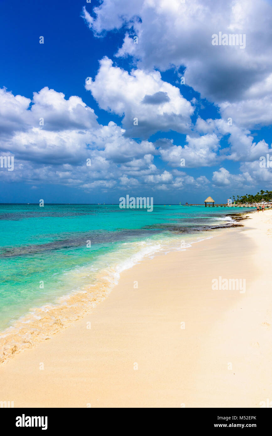 sandy sea beach Stock Photo - Alamy