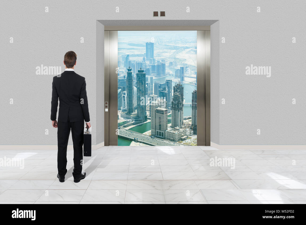 Lobby skyscraper elevator hi-res stock photography and images - Alamy