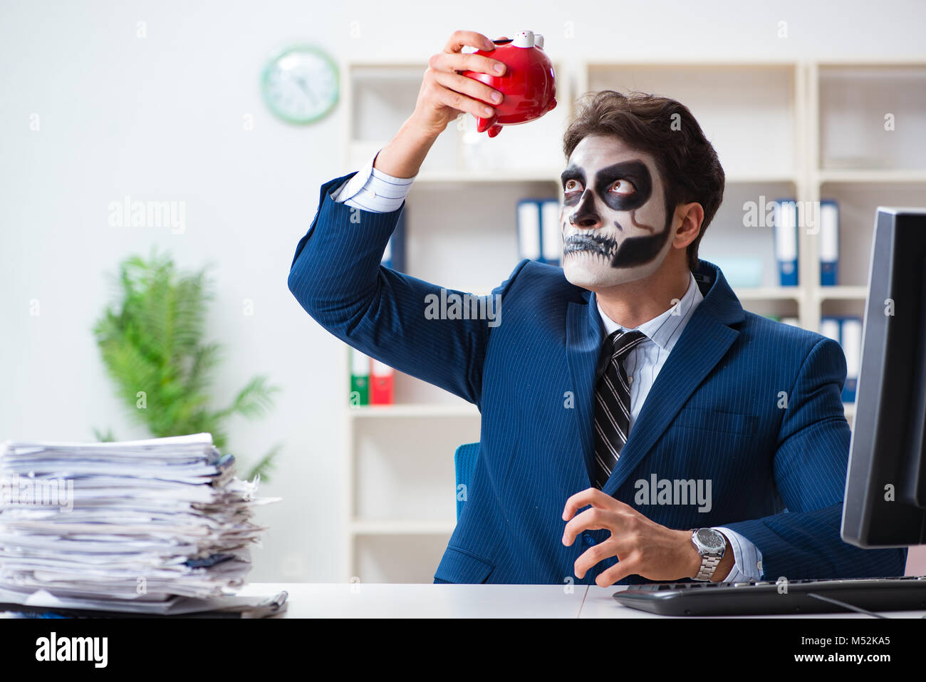 The scary office boss hi-res stock photography and images - Alamy