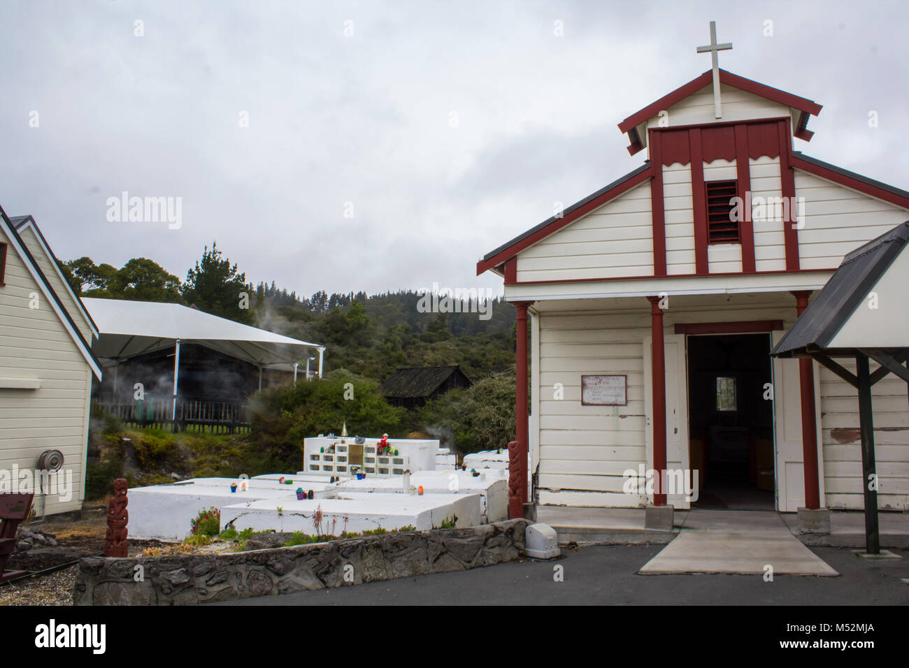 Maori cemetery hi-res stock photography and images - Alamy