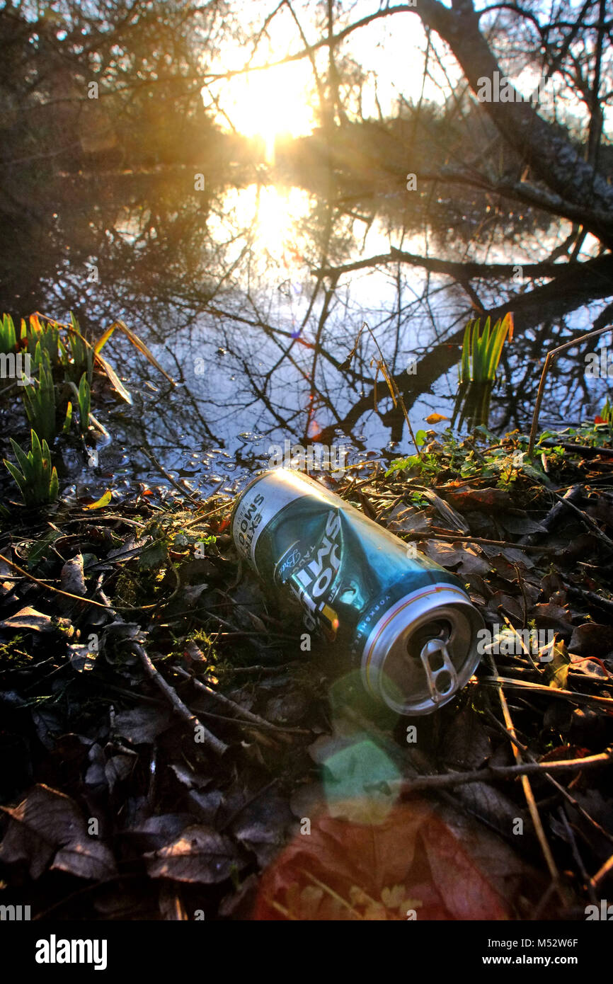 Wildlife litter hi-res stock photography and images - Alamy