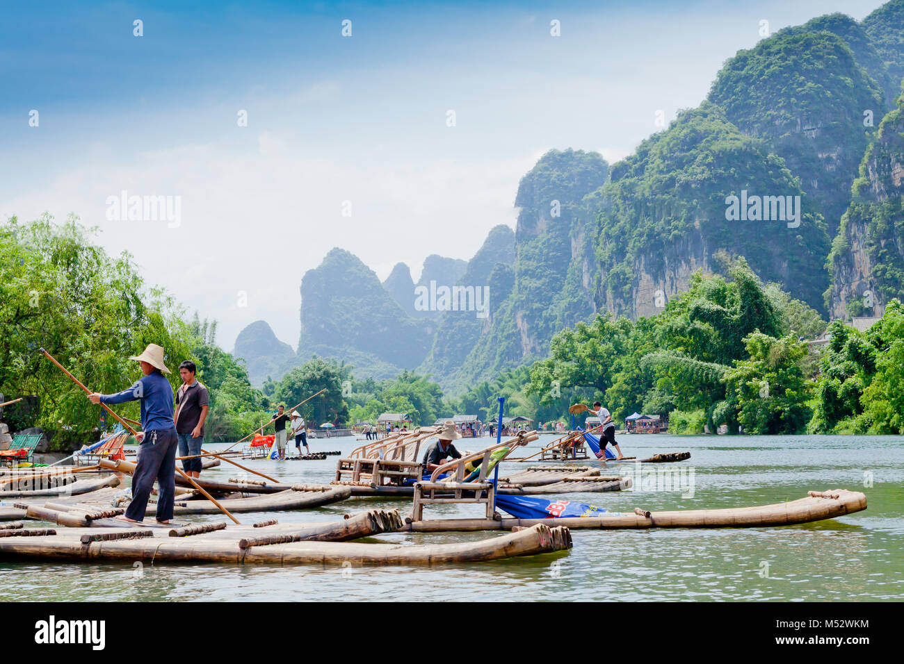 mooring dock bamboo rafting Yulong river Guilin Stock Photo - Alamy