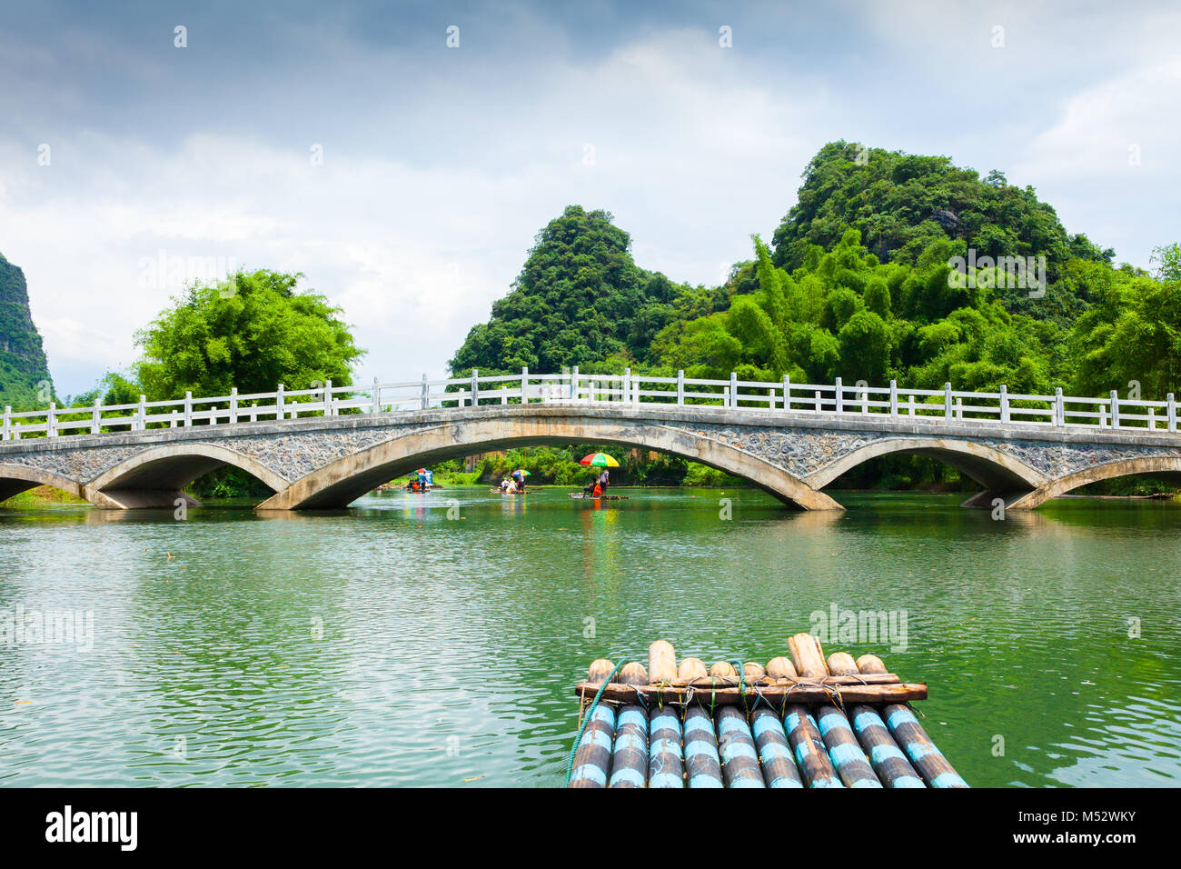 Water reflection under bridge hi-res stock photography and images - Alamy