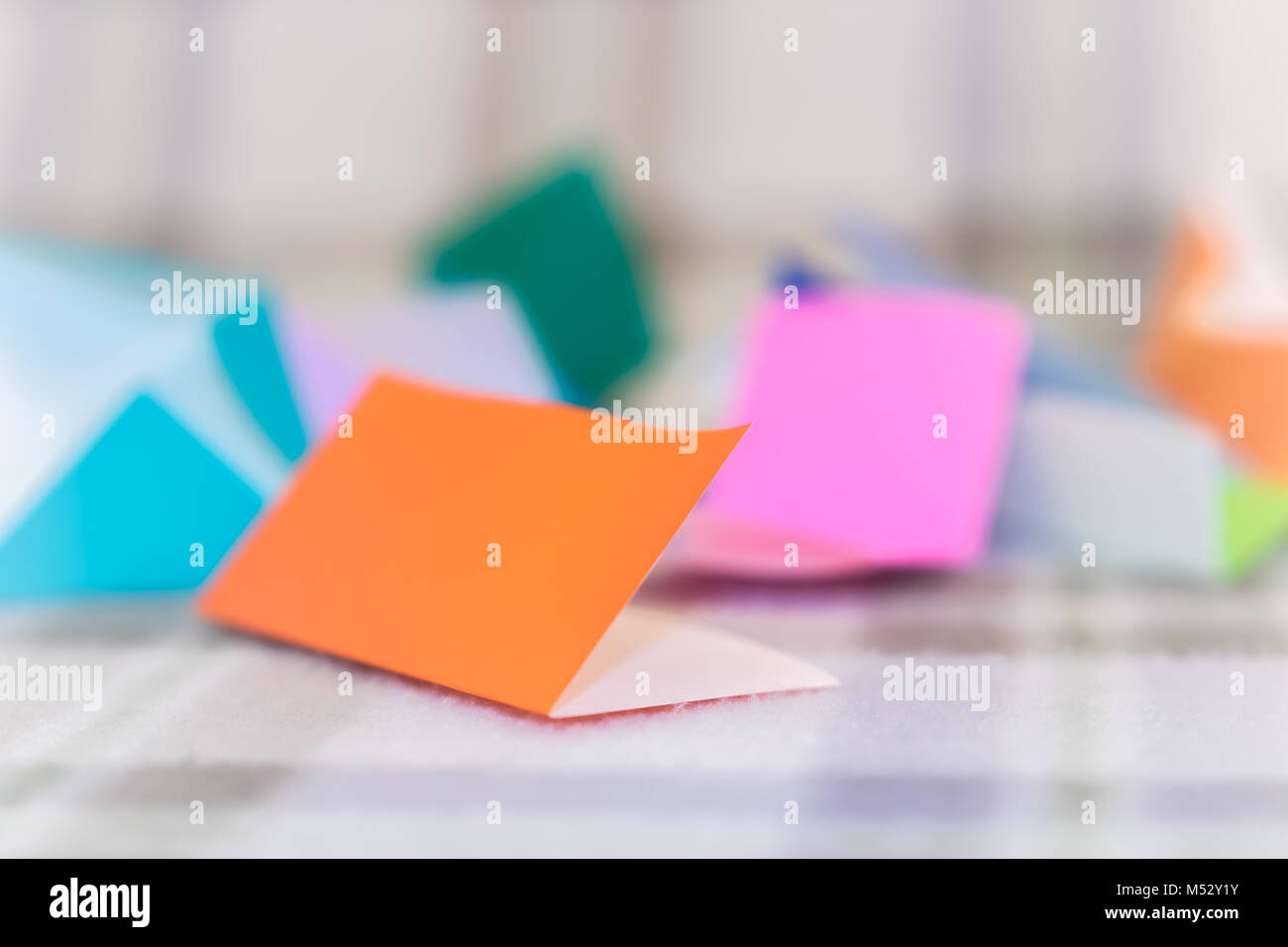 Scattered paper hi-res stock photography and images - Alamy