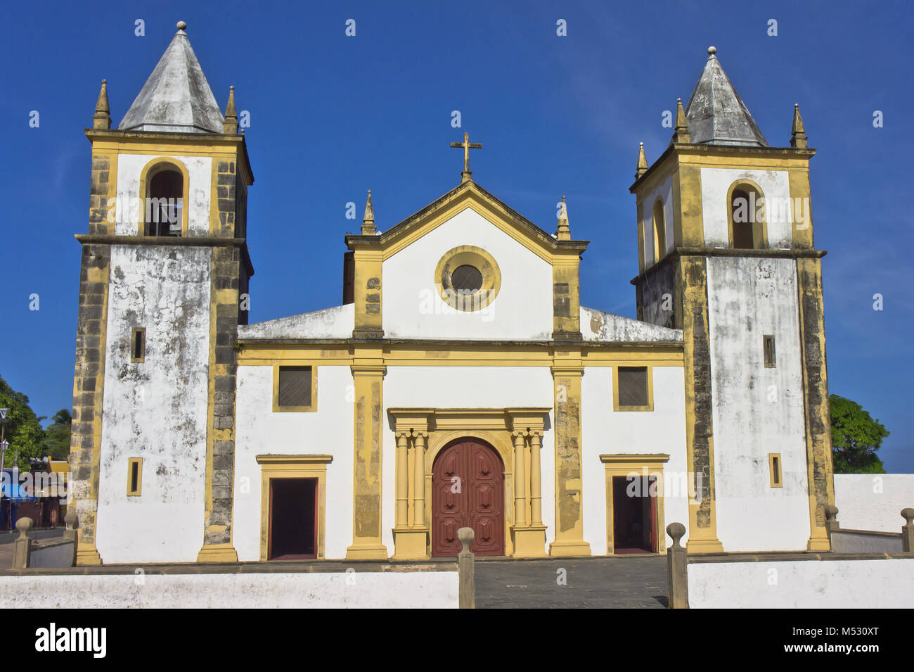 Colonial style church hi-res stock photography and images - Alamy