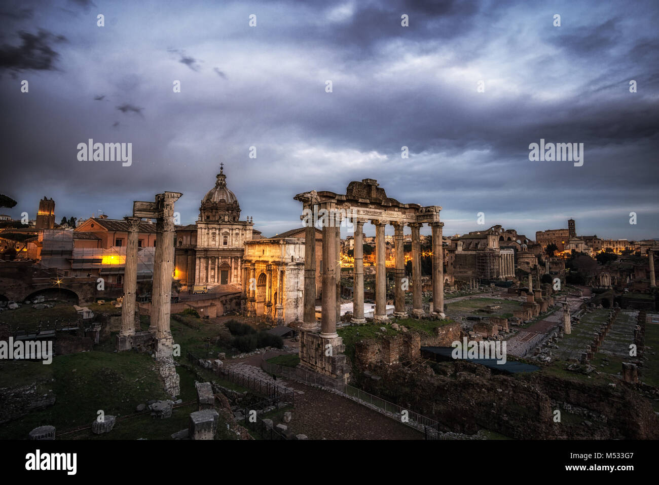 Basilica giulia roma hi-res stock photography and images - Alamy