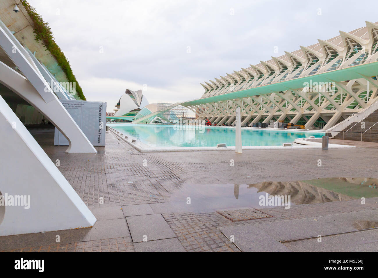 Valencia art and science centre Stock Photo - Alamy
