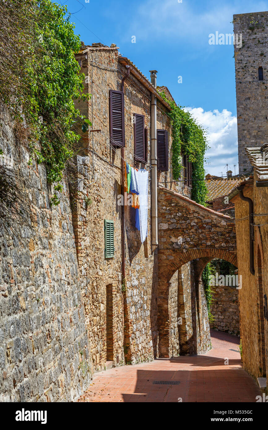 Picturesque village street hanging hi-res stock photography and images ...