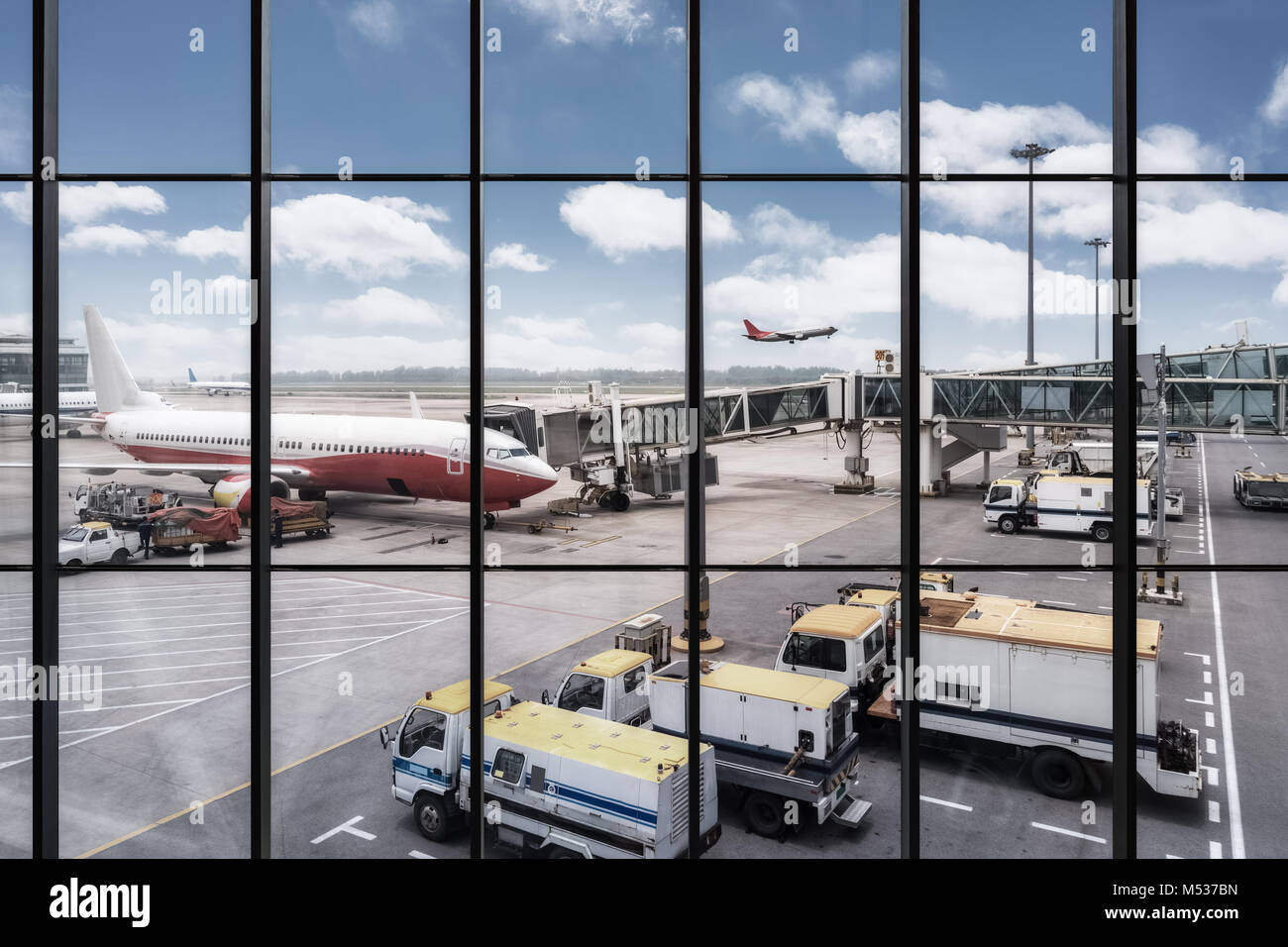 Airport Window High Resolution Stock Photography and Images - Alamy