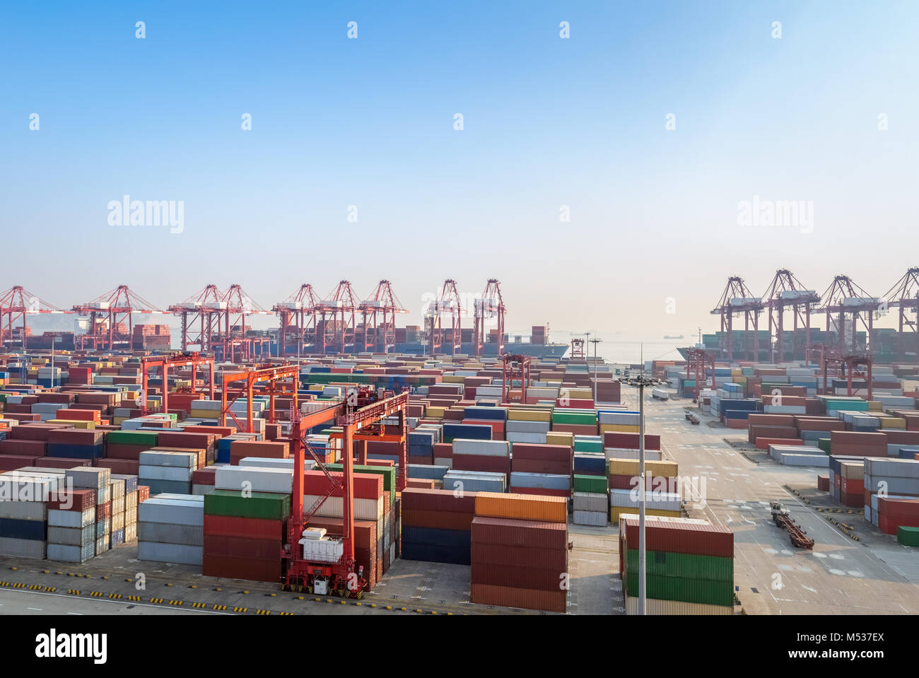 Modern container terminal hi-res stock photography and images - Alamy