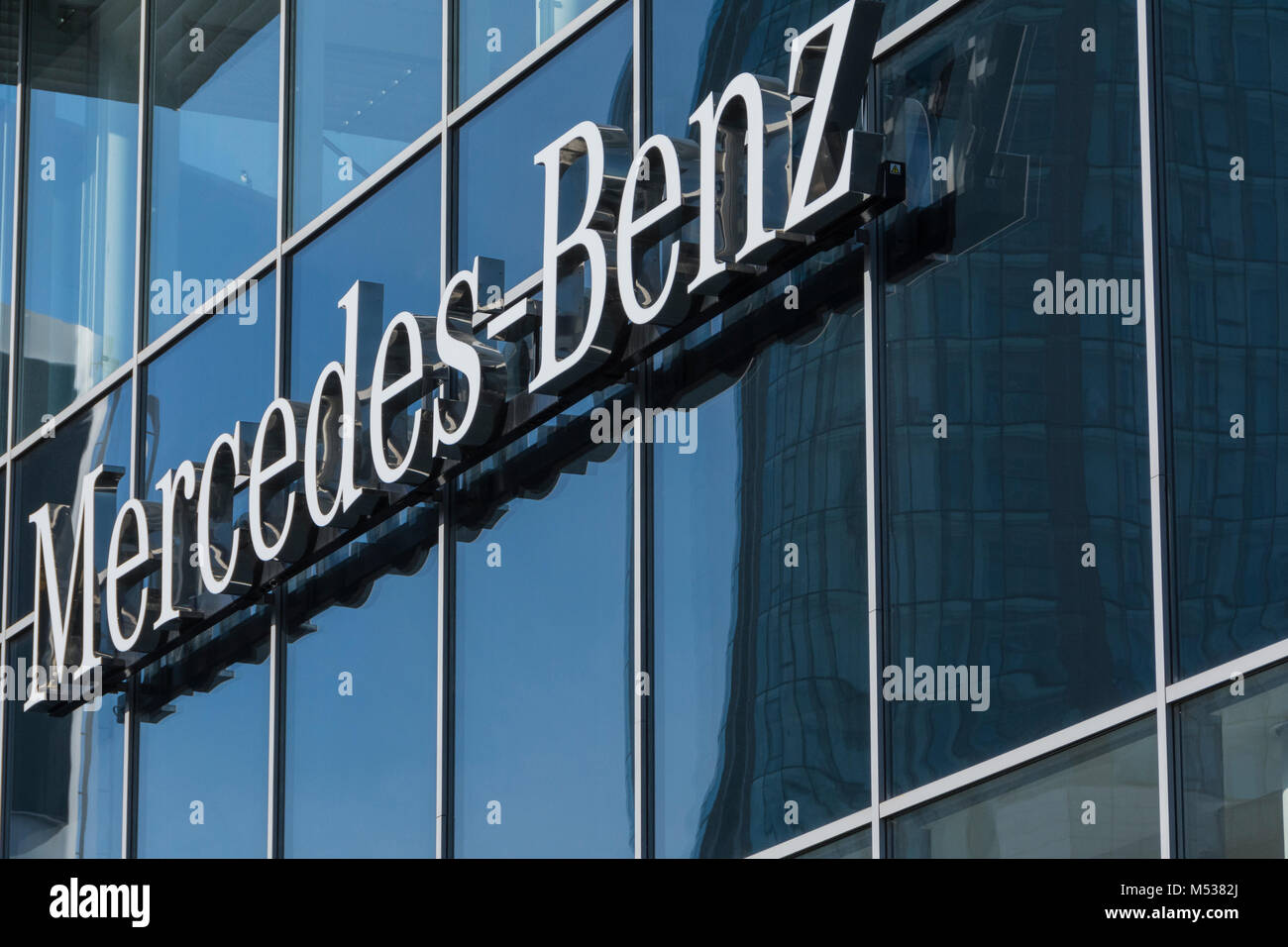 Mercedes Benz headquarters on the Great West Road, Brentford, Middlesex ...