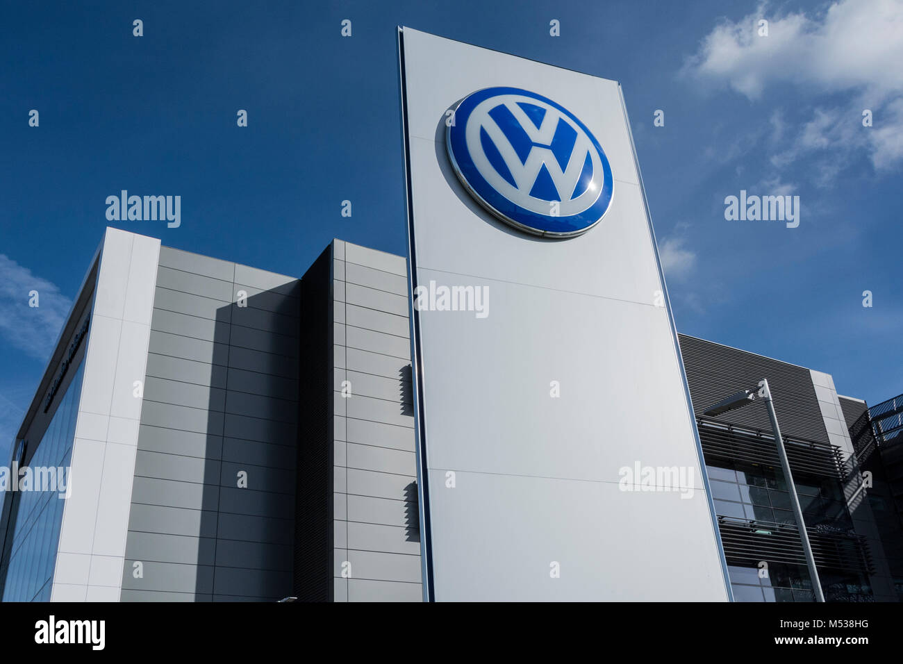 Volkswagen logo hi-res stock photography and images - Alamy