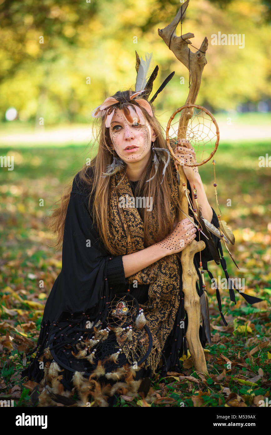 Cherokee tribe hi-res stock photography and images - Alamy