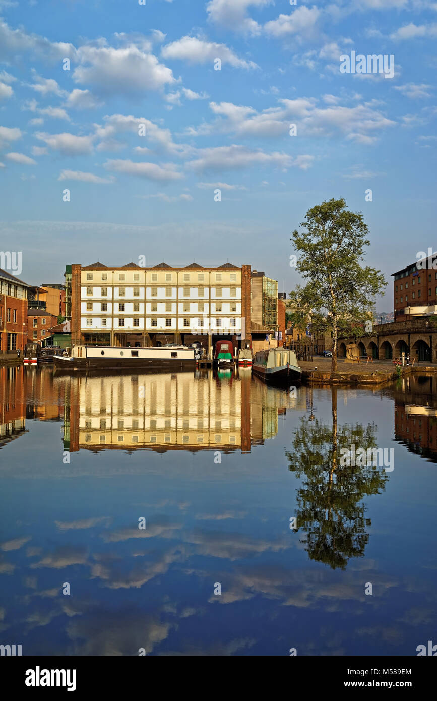 Canal sheffield city centre hi-res stock photography and images - Alamy