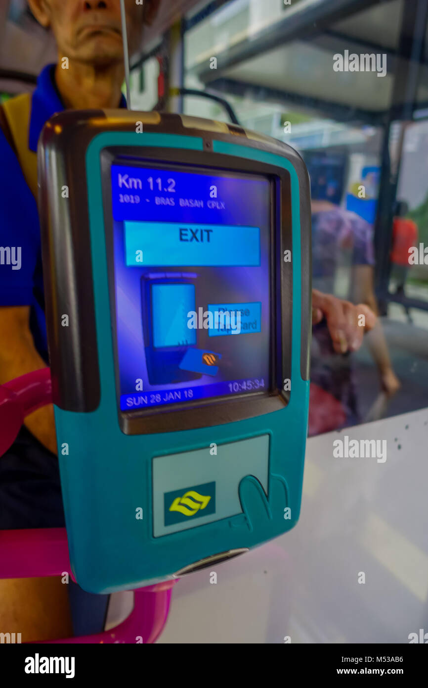 Mrt tap in machine hi-res stock photography and images - Alamy