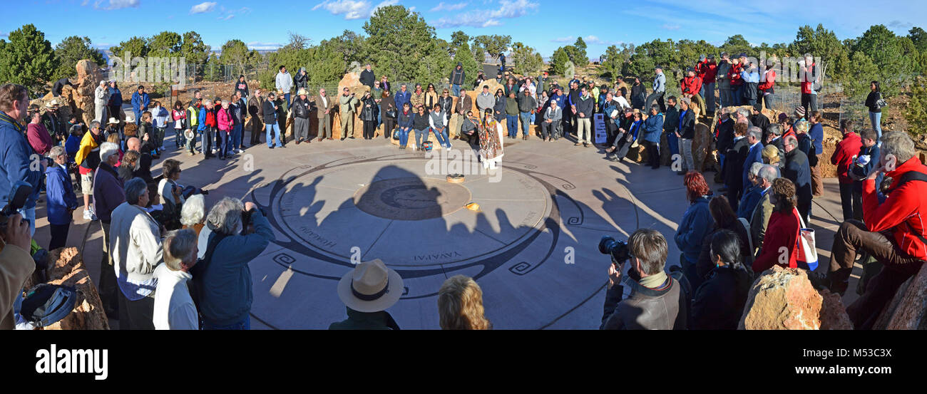 P Grand Canyon Mather Point Landmark Dedication Stock Photo - Alamy