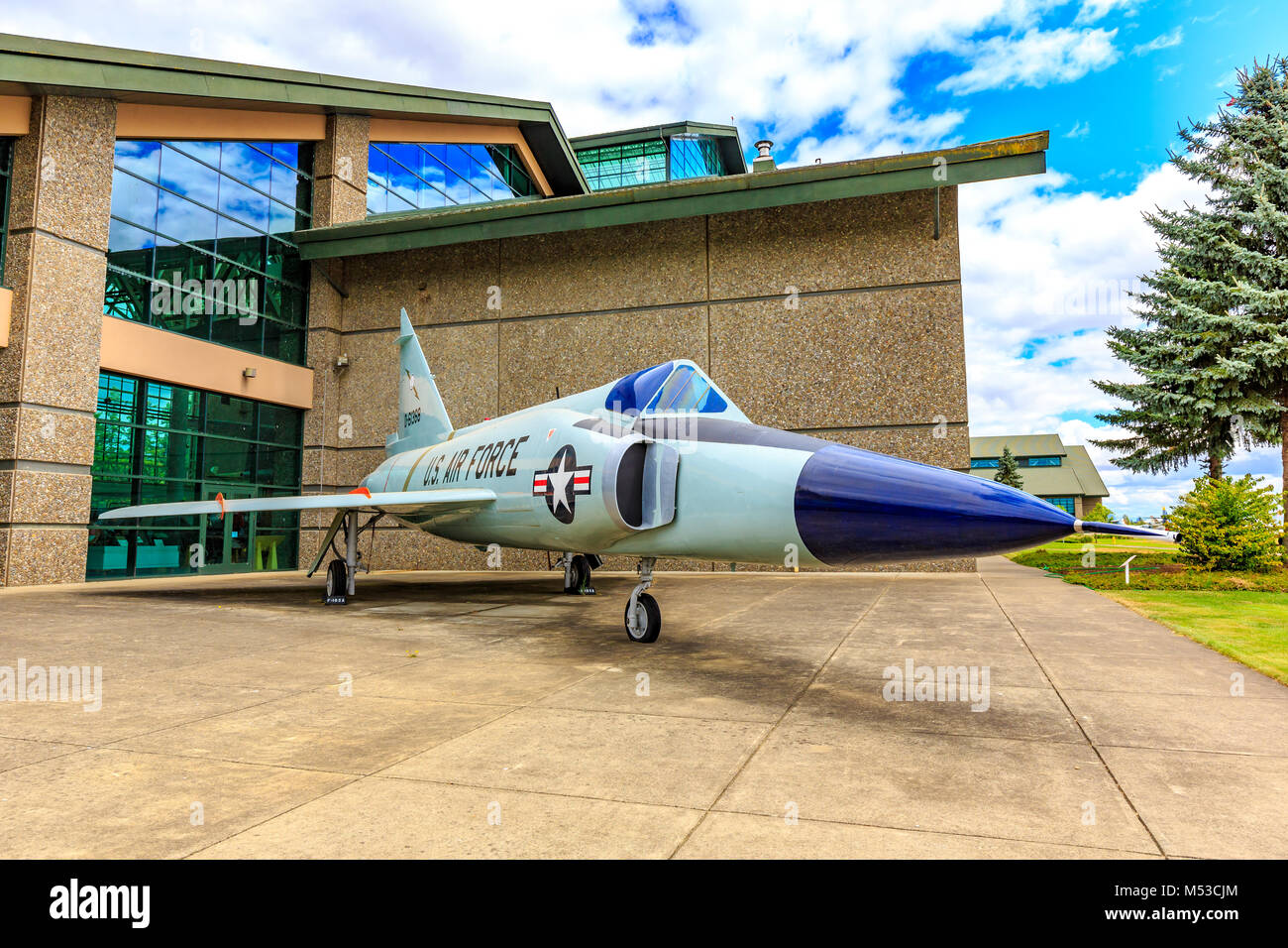 Convair f 102a delta dagger hi-res stock photography and images - Alamy