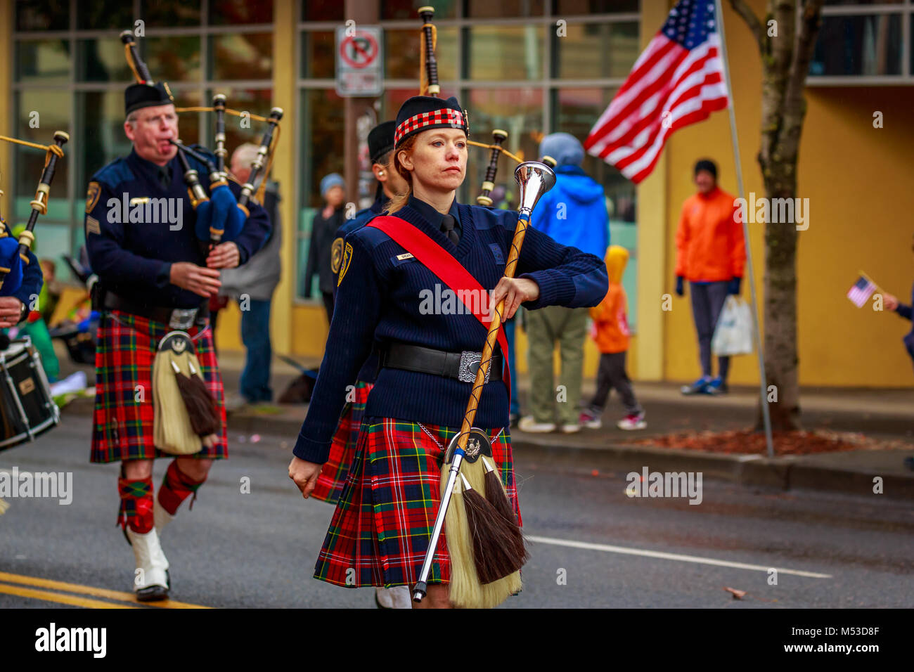 Highland guard pipe band hi-res stock photography and images - Alamy