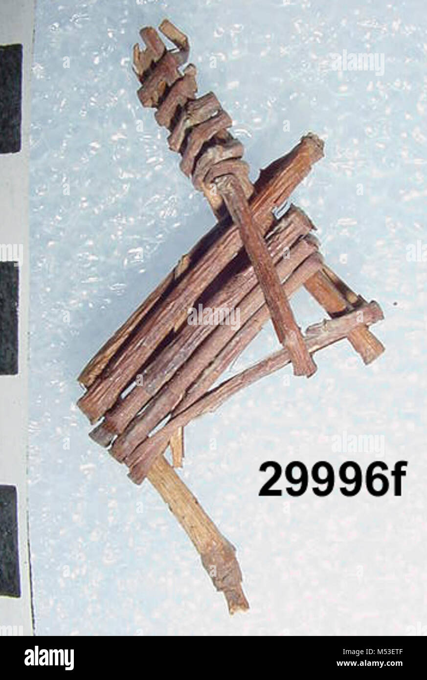 Split-Twig Figurine GRCAf. Some of the most facinating artifacts found ...