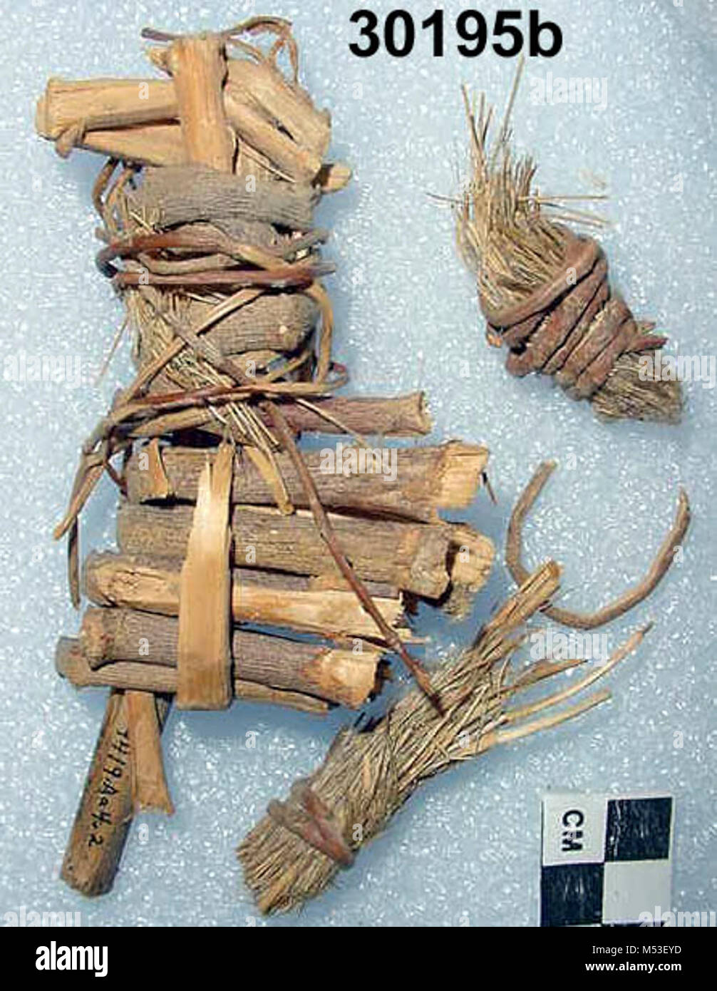 Split-Twig Figurine GRCAb. Some of the most facinating artifacts found ...