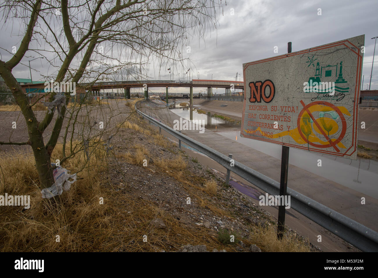 Stanton street bridge hi-res stock photography and images - Alamy