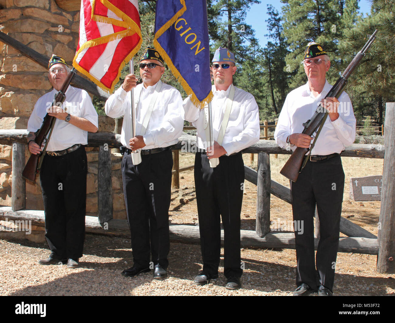 American legion color guard hi-res stock photography and images - Alamy