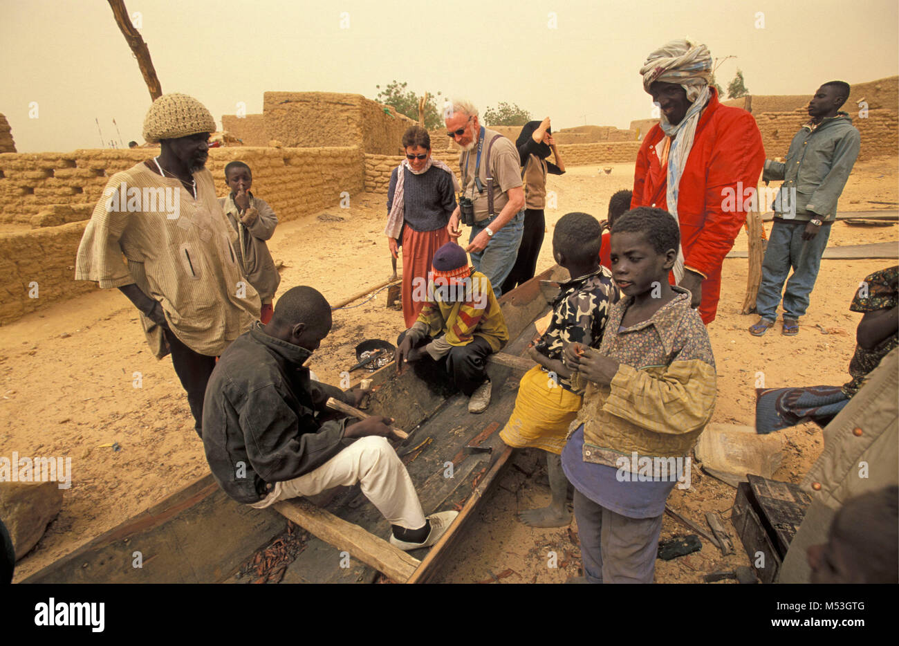 Mali. Bamba, Gao. Sahara desert. Sahel. Songhai, Songrai tribe. Niger ...