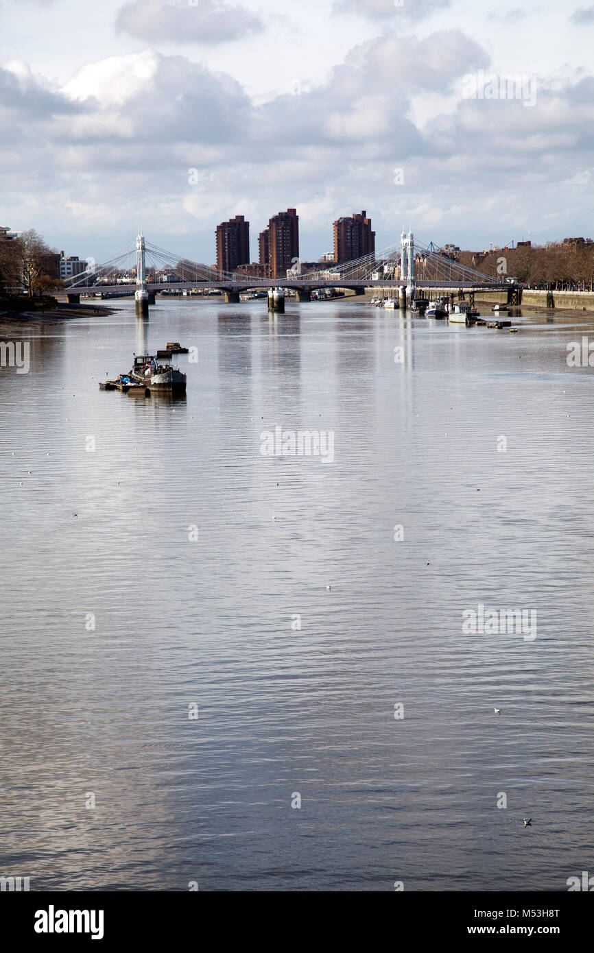 Albert bridge chelsea embankment hi-res stock photography and images ...