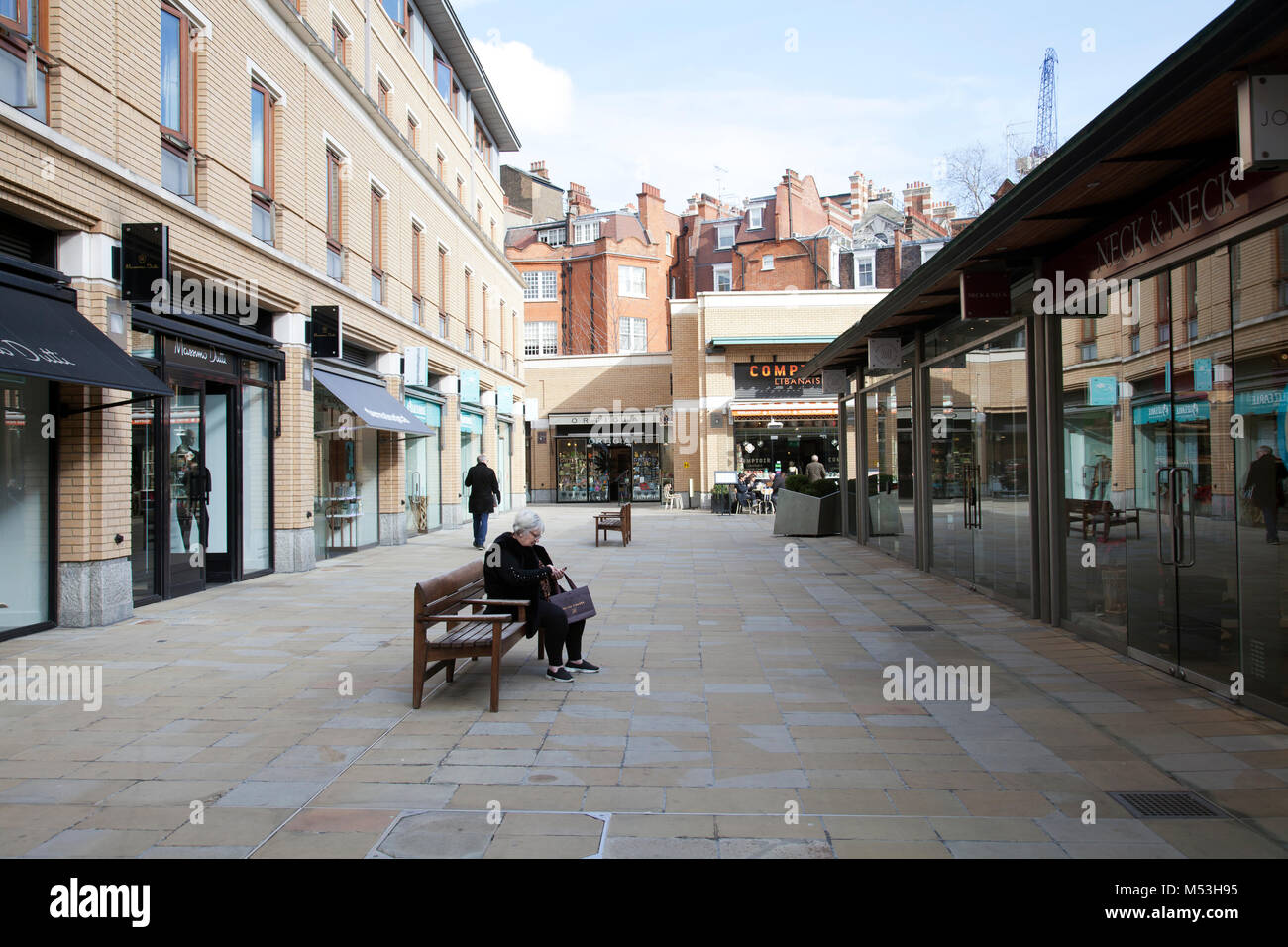 Kings road london shopping hi-res stock photography and images - Alamy