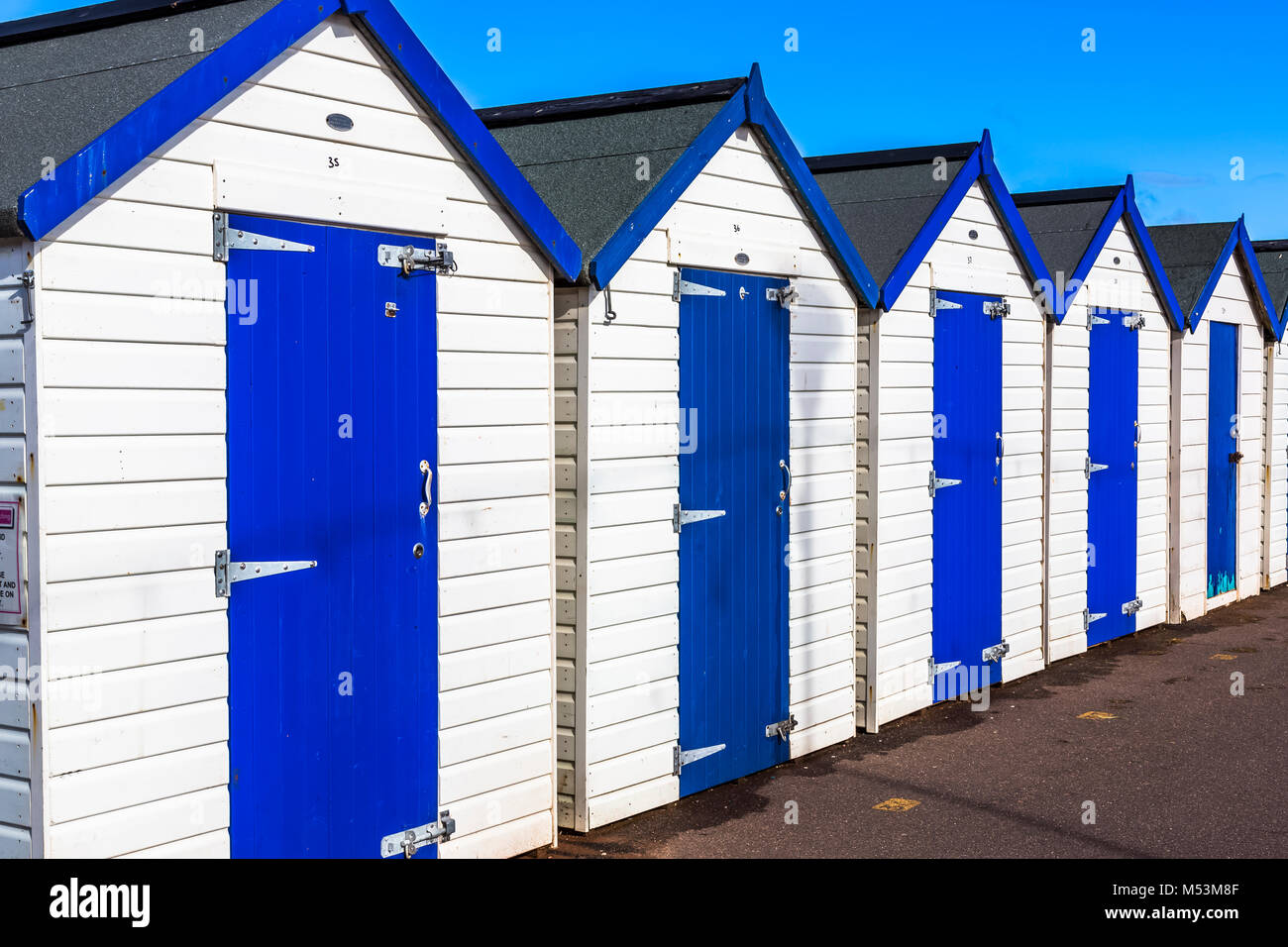 Colored changing huts bathing huts High Resolution Stock Photography ...