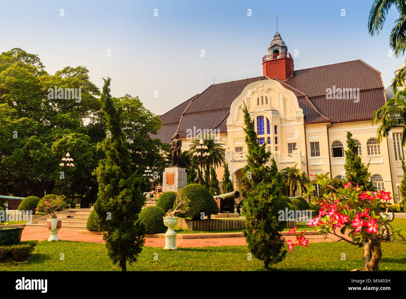 Beautifil Architecture of Phra Ramratchaniwet Palace (Wang Ban Peun ...