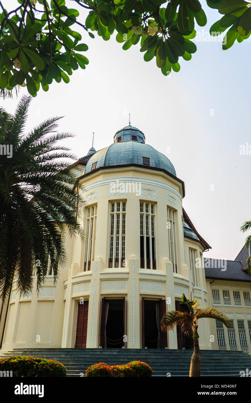 Beautiful Landscape and Architecture (with sunflare) of Phra ...
